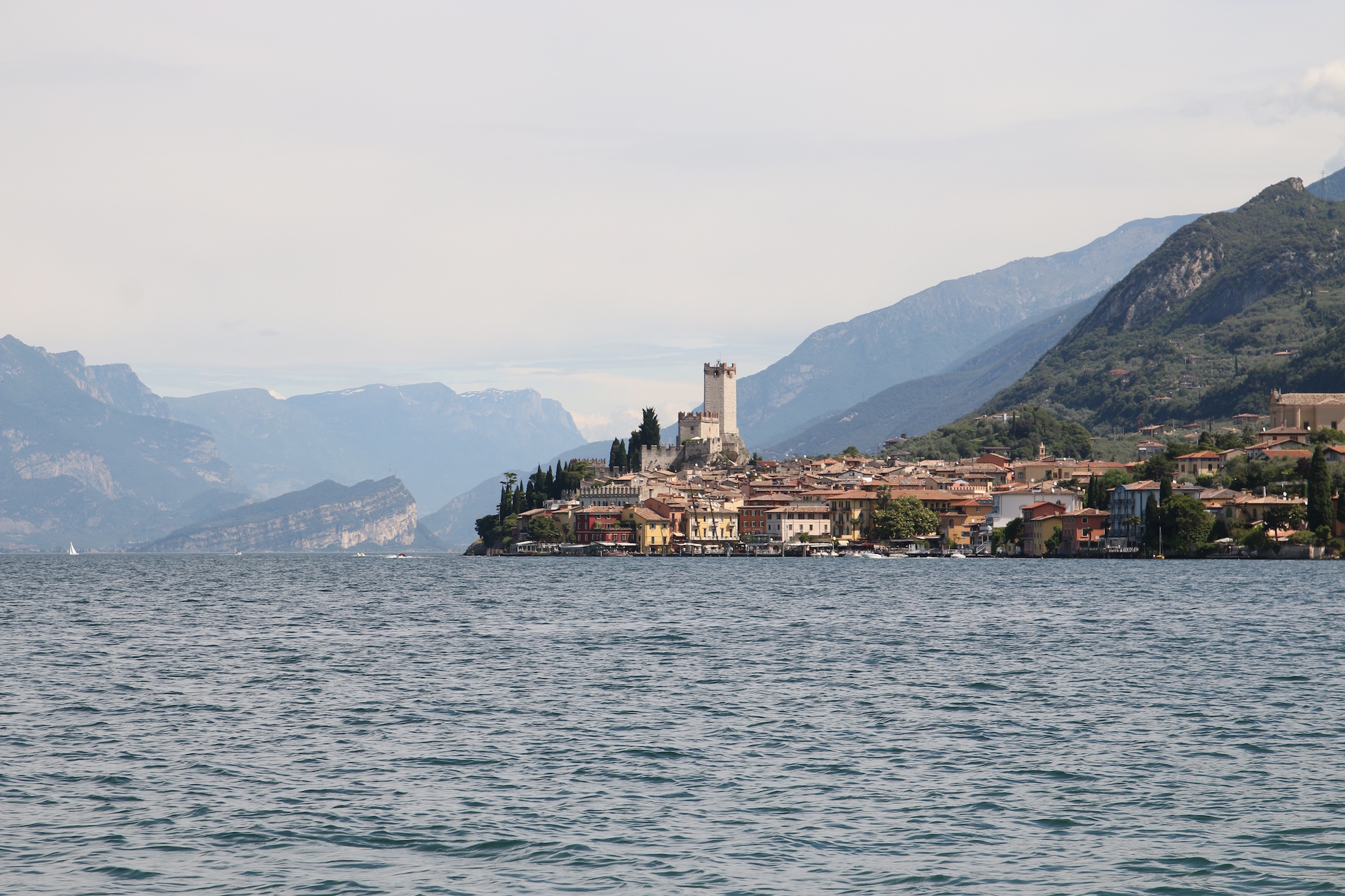 Lago di Garda, itinerario insolito sulla costa orientale